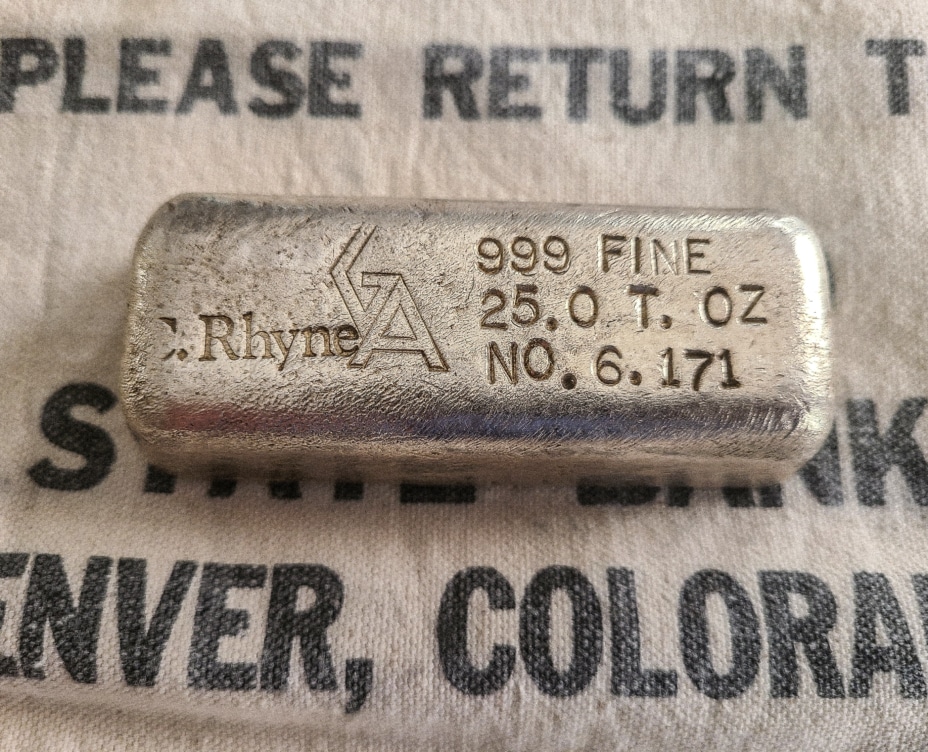 Johnny Walker | Vintage Silver